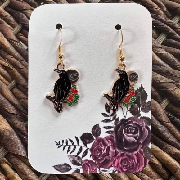 Handmade by Tracy | Jewelry | New Handmade Goldtone Raven With Crescent ...